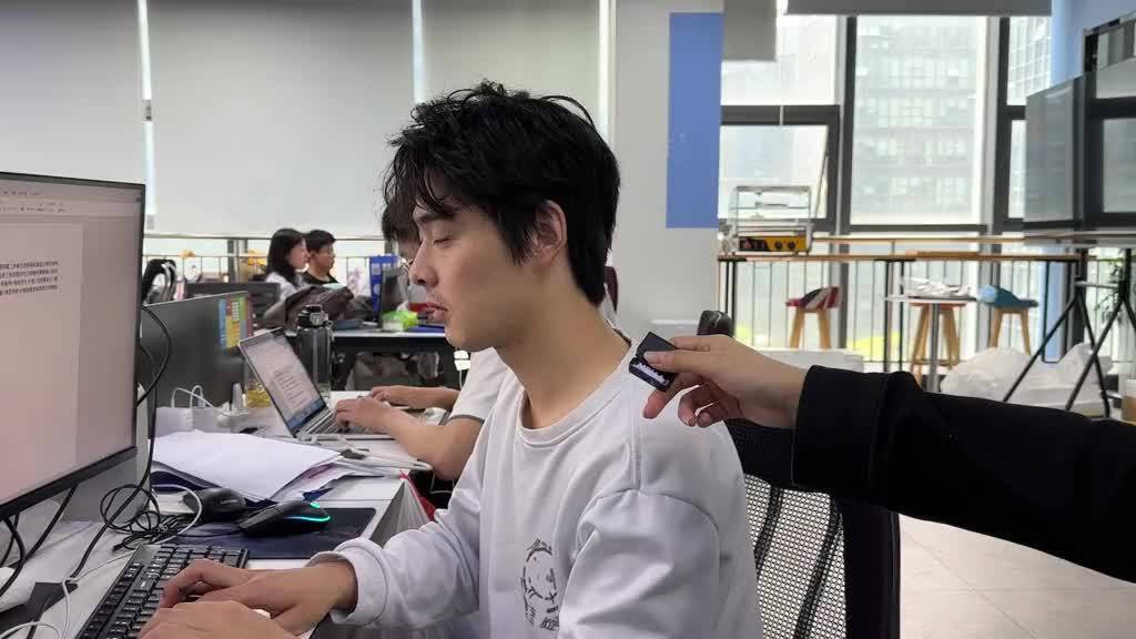 ...内容过于真实 办公室搞笑 讯飞会议耳机Pro2 科大讯飞智能耳机专卖店