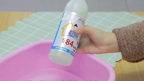 84消毒液别再乱用了!这些致命误区你中招几个?正确用法一次讲清