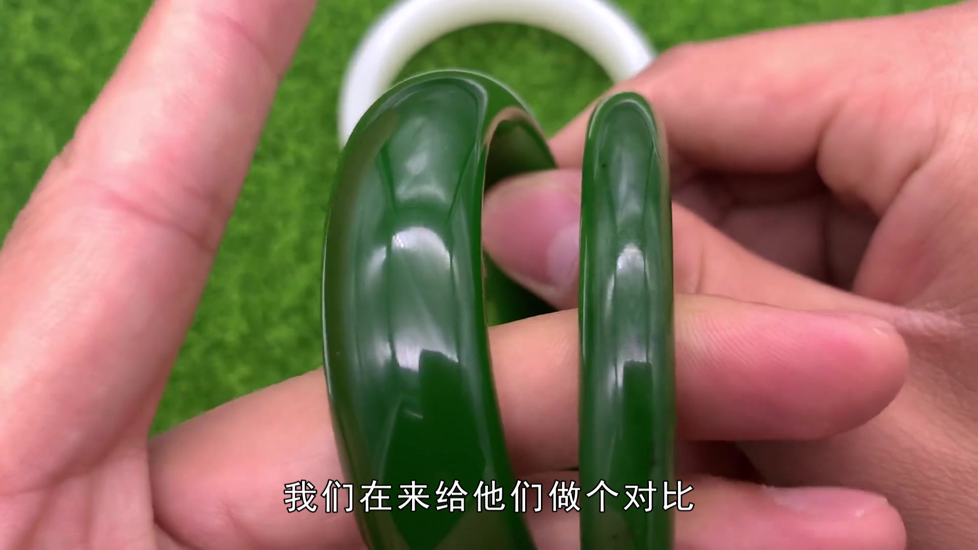 旅游景区的和田玉是真的吗?玉商劝你清醒一点,别信自己的眼睛。