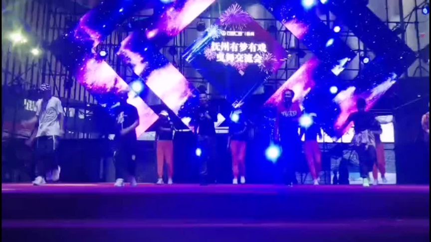 这样的舞台效果你喜欢吗