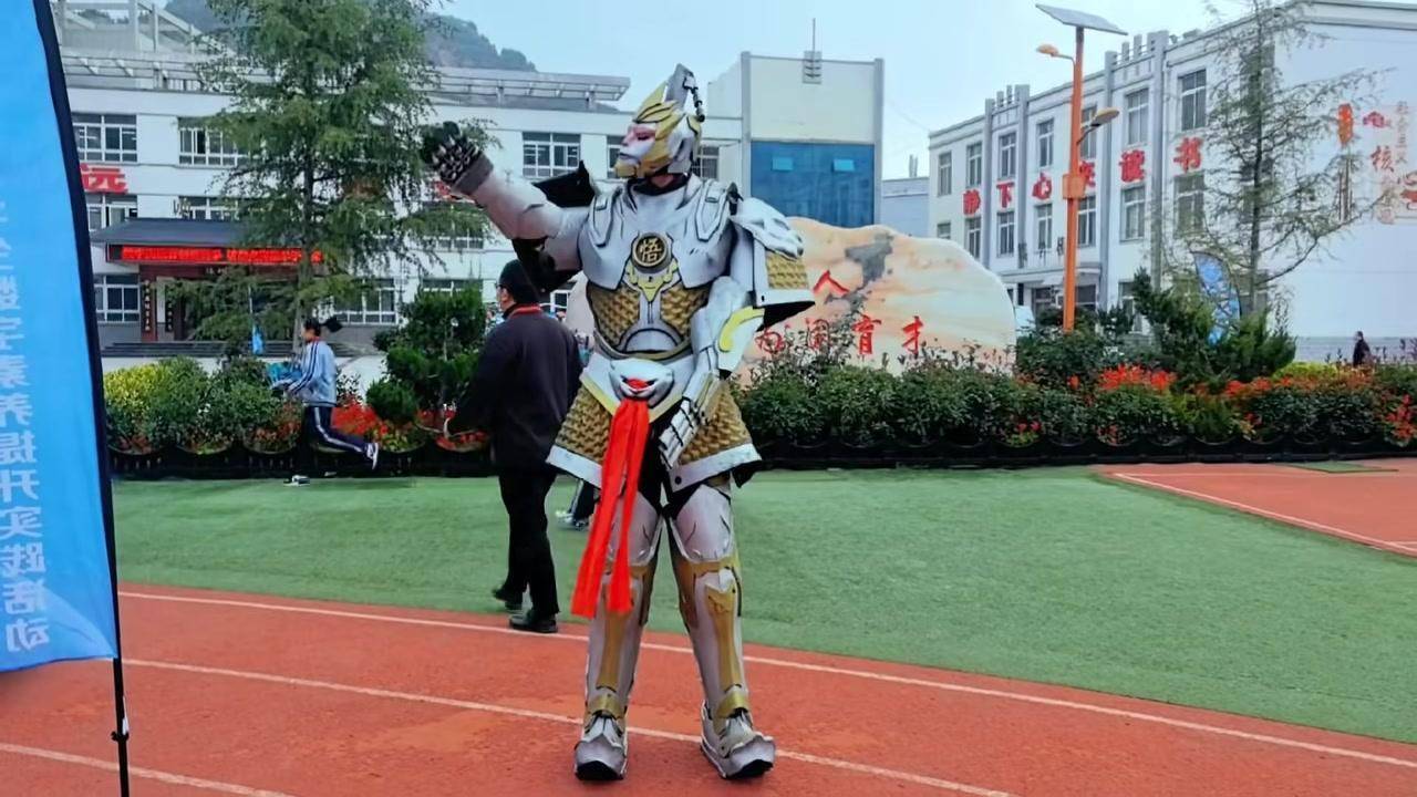 【视频】武山县第三届中小学生数字素养提升实践活动创客编程人工...