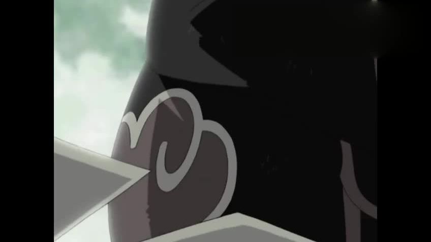 看到这个标志后,就知道是晓组织的成员,这标志太显眼了