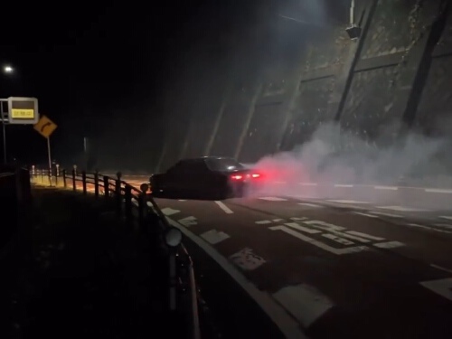 了解头文字D山路漂移