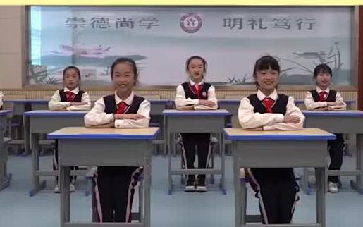 河南一小学做室内课间操《你笑起来真好看》,动感十足!