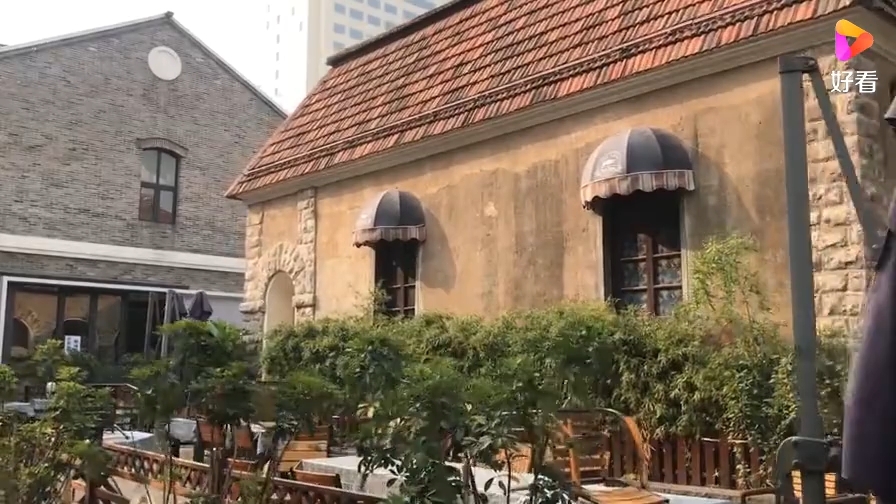 济南老商埠街,民国济南商会会长的故居就在里面,象仿古美食城?