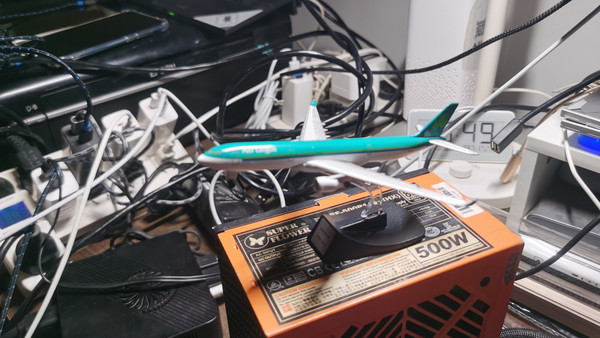 18包邮的爱尔兰航空A320铝合金飞机模型开箱