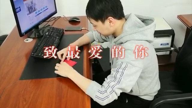 【谁说520是情侣专属的撒狗粮日?】警察哥哥、警花姐姐用实际行动...