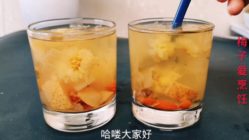少不了冰糖雪梨,教你这样做,清热润肺,好喝