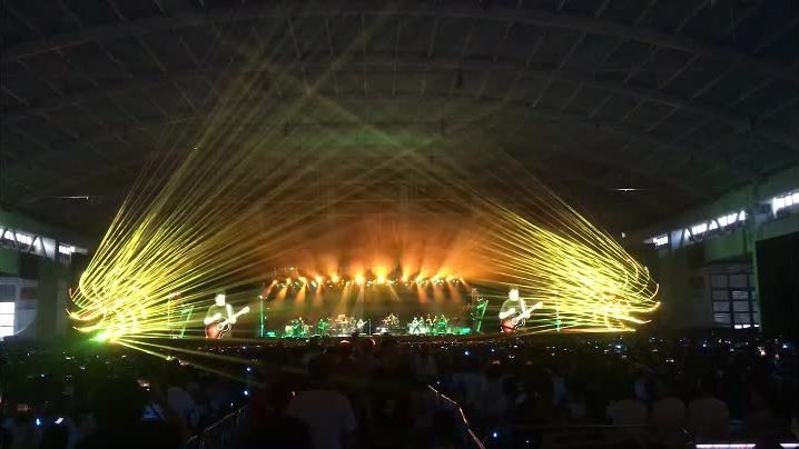 独家视角,许巍《无尽光芒》昆明演唱会精选视频合辑!