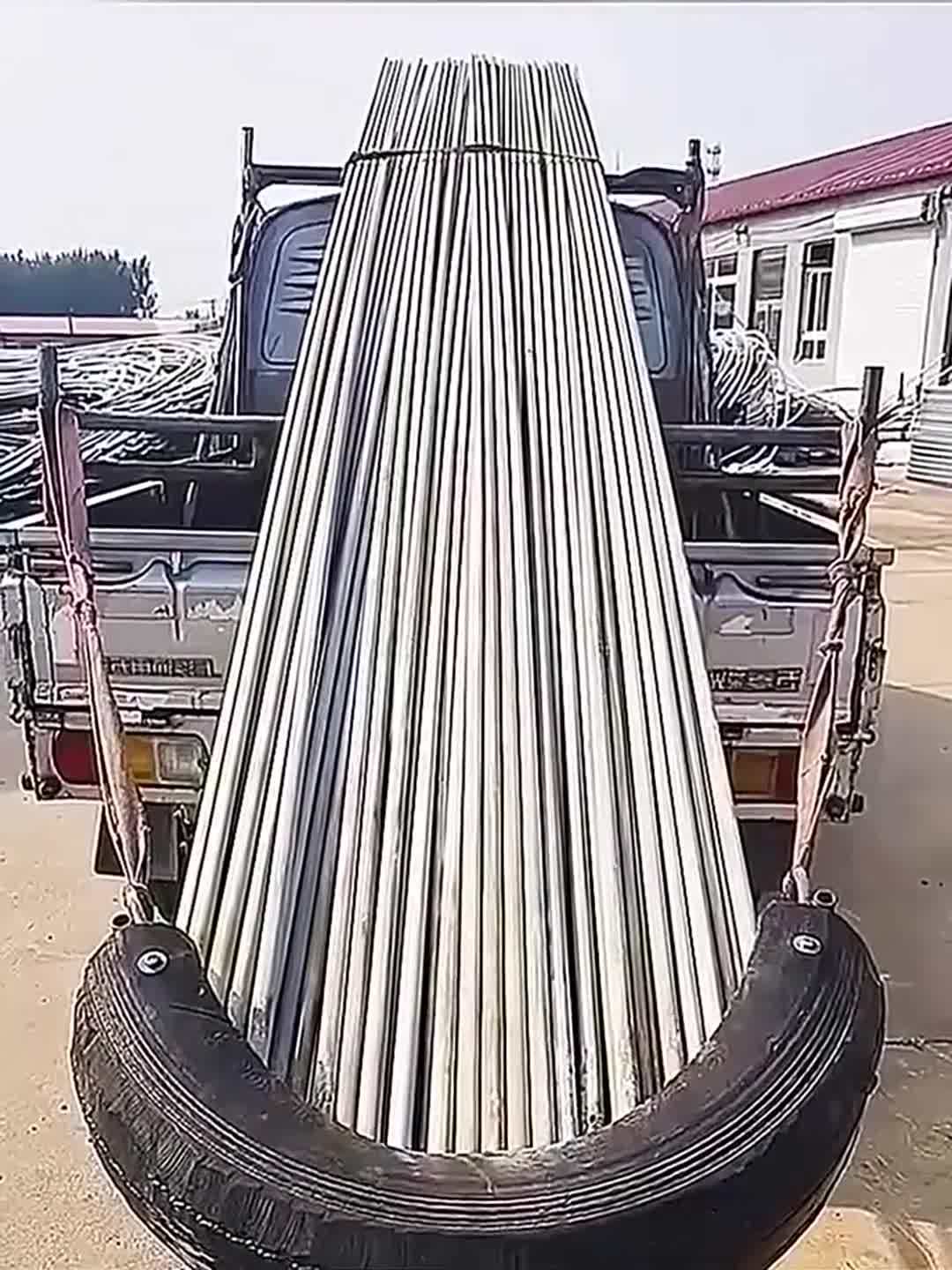 拉钢管神操作,这师傅厉害了