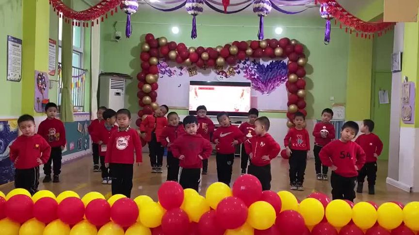 元旦晚会表演,稳占C位#一群小可爱