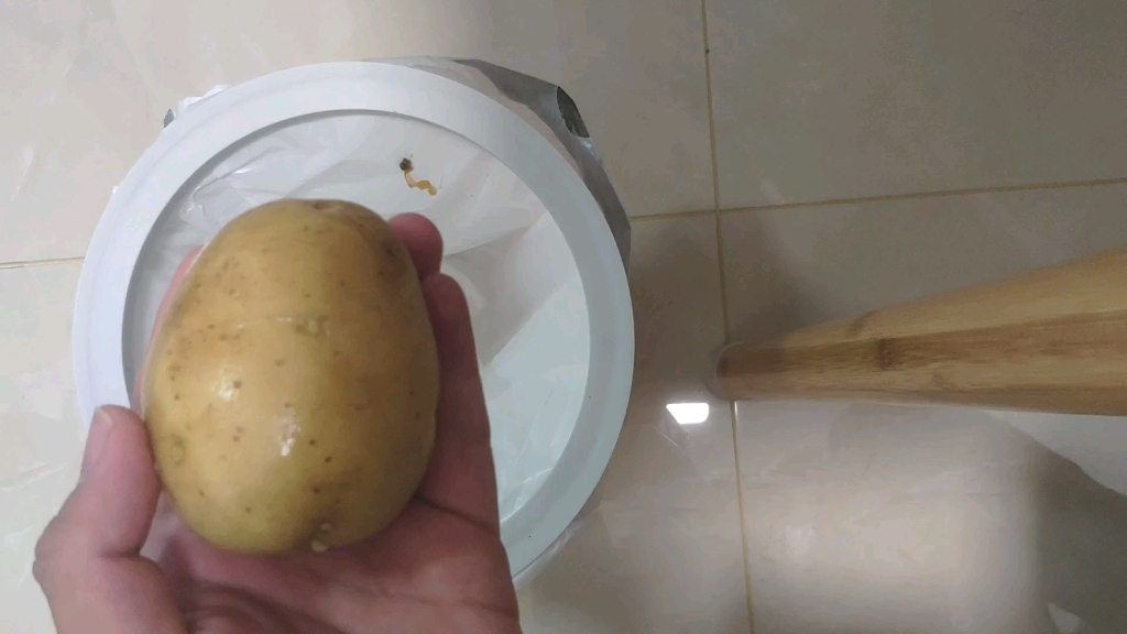 削皮刀的正确用法