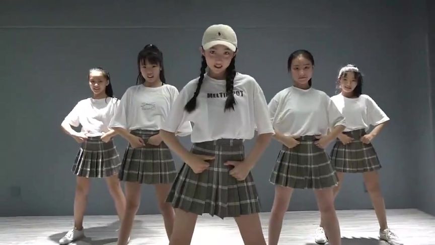 初中生舞蹈视频流行舞,快进来看看吧