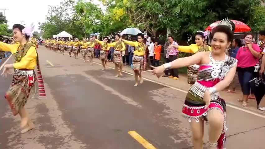 泰国传统舞蹈,舞姿优美。
