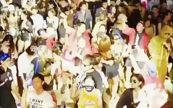 苹果手机九游游戏怎么下载?_手机游戏热门视频