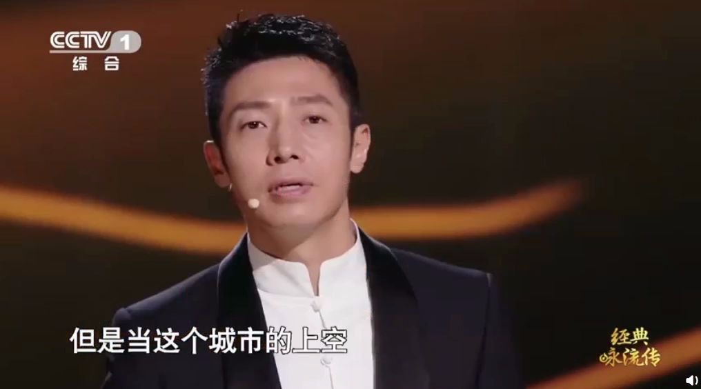 武汉医护合唱“战歌”《无衣》