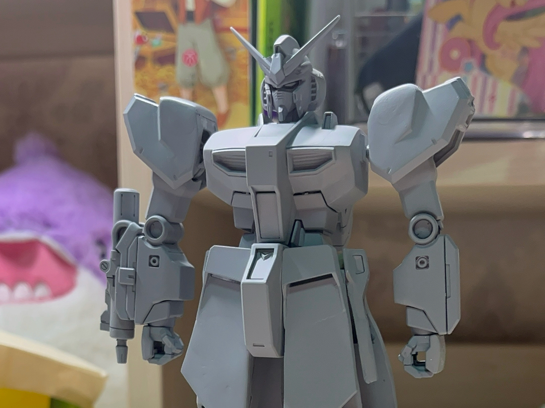 近藤风牛高达改造完成已上灰,准备制作水中型扎古