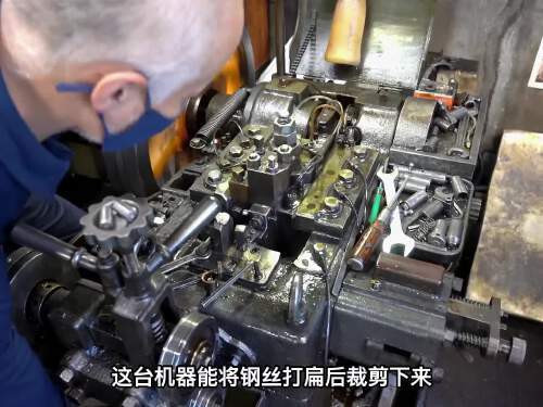 你知道自攻螺丝怎么使用吗?
