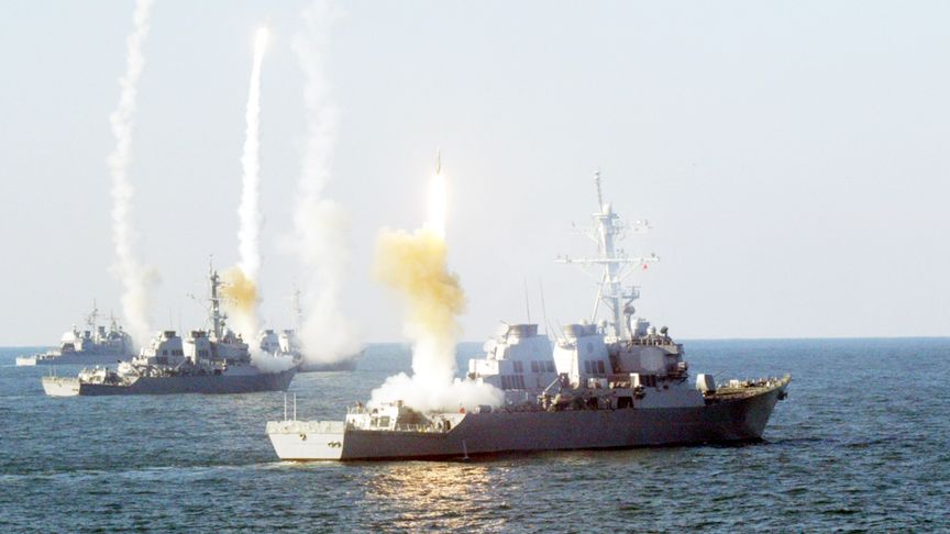 距离中国500公里,紧急发射4枚战略核武器,企图将中国拖入核战争