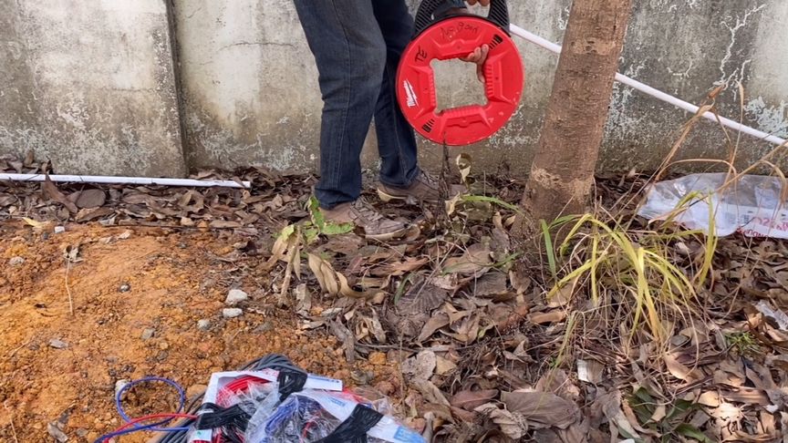 没钱买好钉枪,自改的钉钉连续打了100多个管卡,没问题哈哈