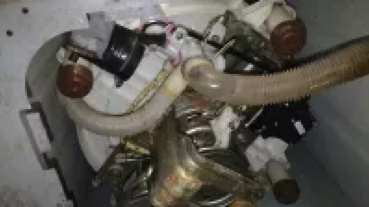 洗衣机不排水？大部分都是排水阀故障，师傅教你更换