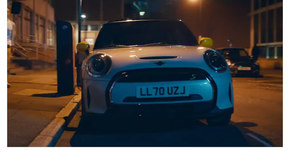 全新MINI纯电动车版,为2022年电动之爱做准备。| 迷你汽车墨西哥宣传...