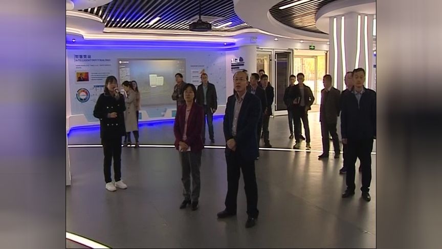 市电子政务和信息资源管理中心调研组来东营区调研