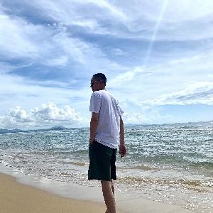 海曙梁朝伟 