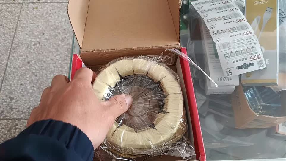 坐便器底下这个法兰漏水,也会造成有气味