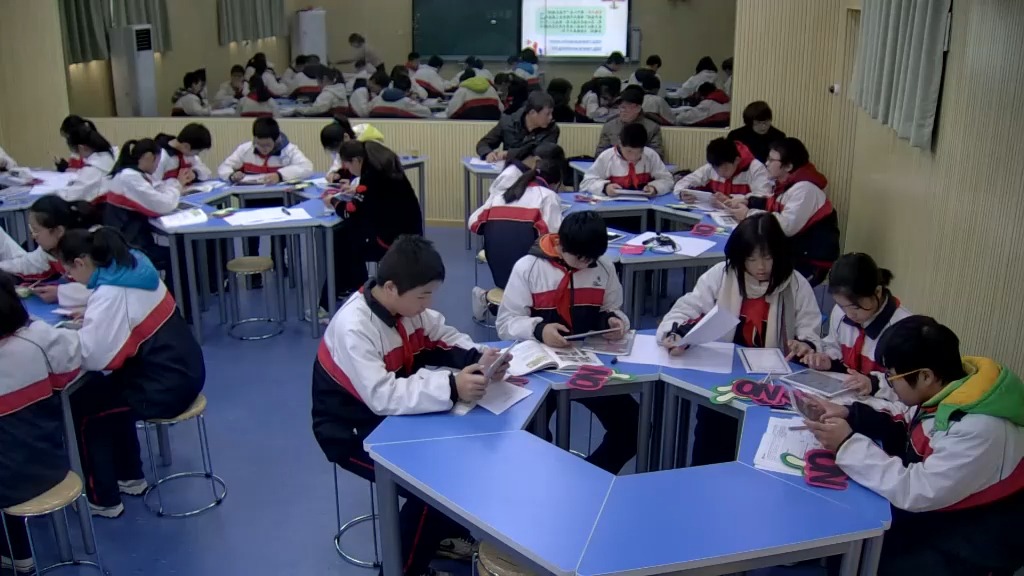 初中八年级上册道德与法治7.1服务社会(含课件+教学设计)