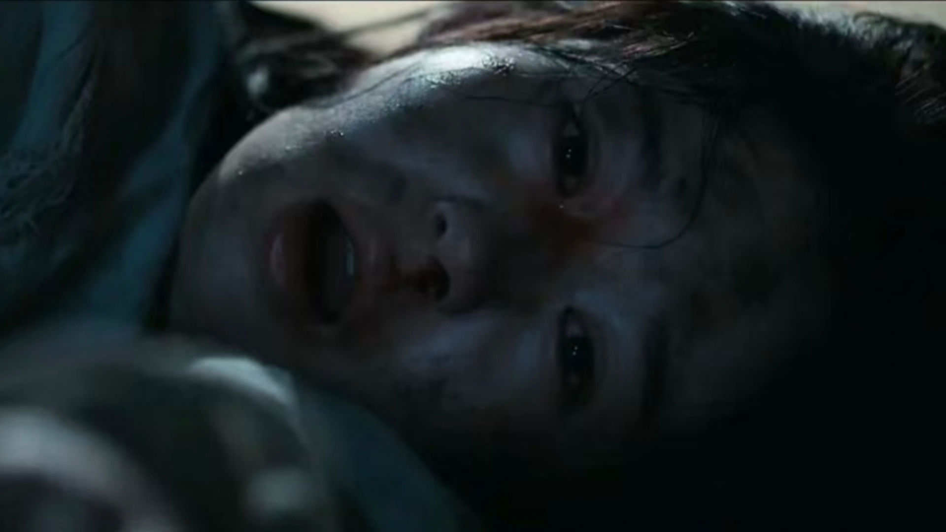 无辜少女惨遭拐卖,深受折磨活取器官!一口气看完《怒潮》,感受器官...