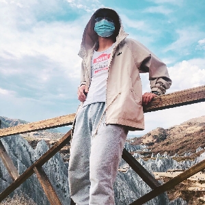 沉心的小白 