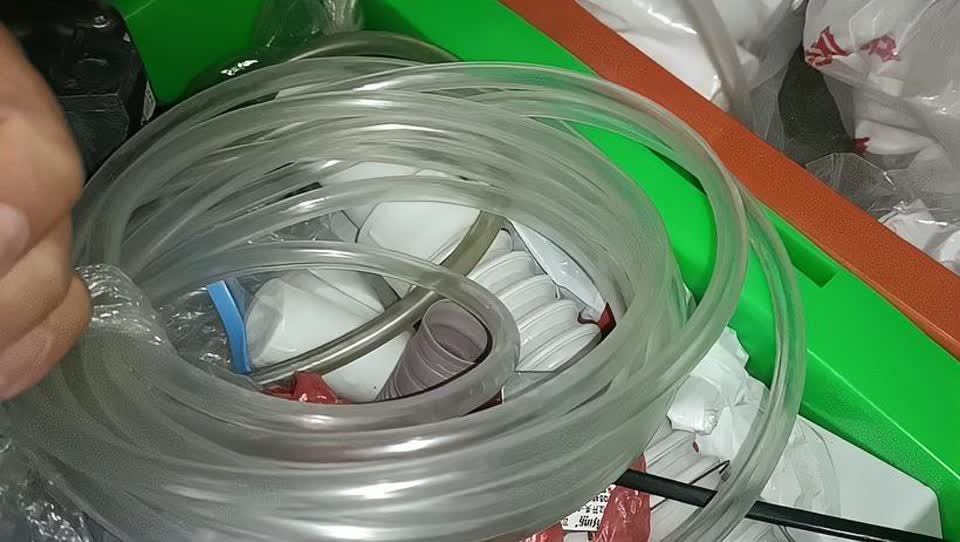 全自动洗衣机进水不停机首先要看一下导压管有没有破损?