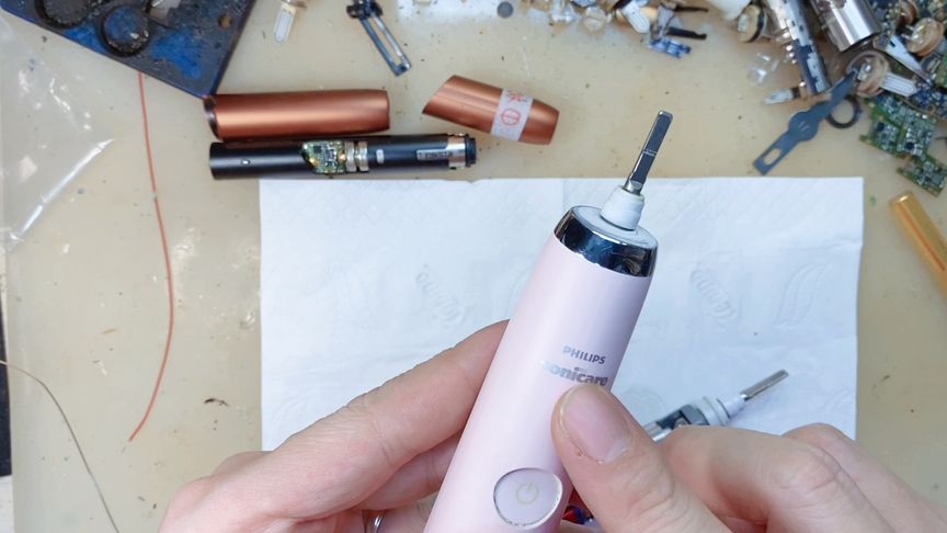 千元电动牙刷拆解方法,更换震动模块