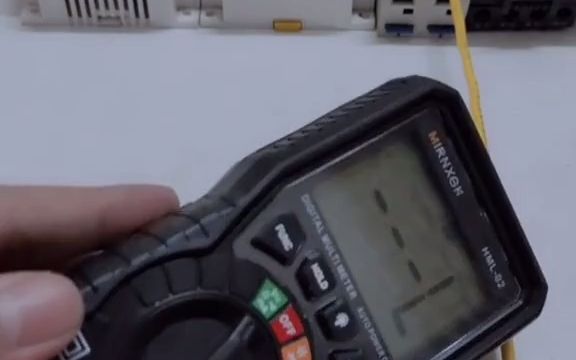 最新科技的万用表使用方法 作品推广 开机直接测量,不用换档位