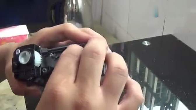 施乐M225DW、M225Z粉盒加粉教程