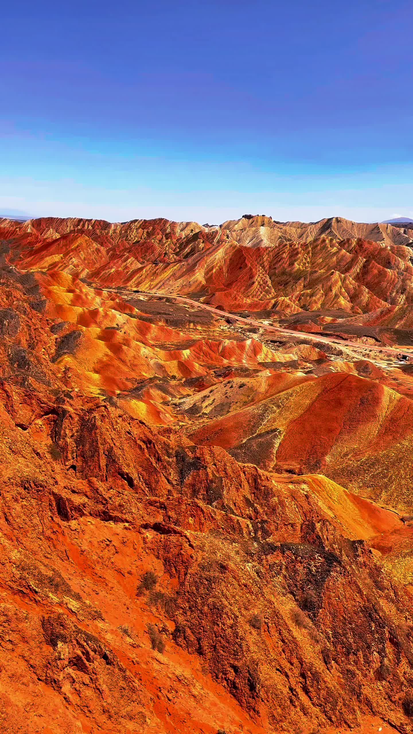 张掖七彩丹霞, “中国最美的七大丹霞”“世界十大神奇地理奇观”:是...