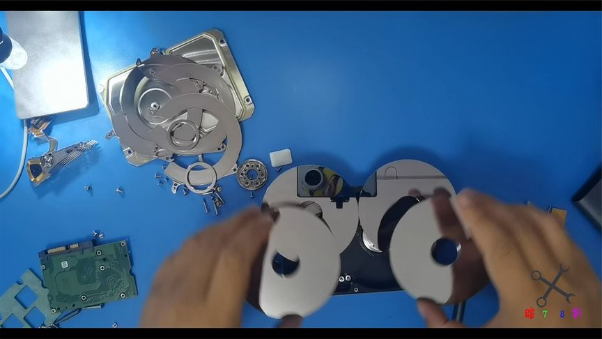 可惜了我多年珍藏的小姐姐了,拆解希捷2T 3.5寸硬盘。