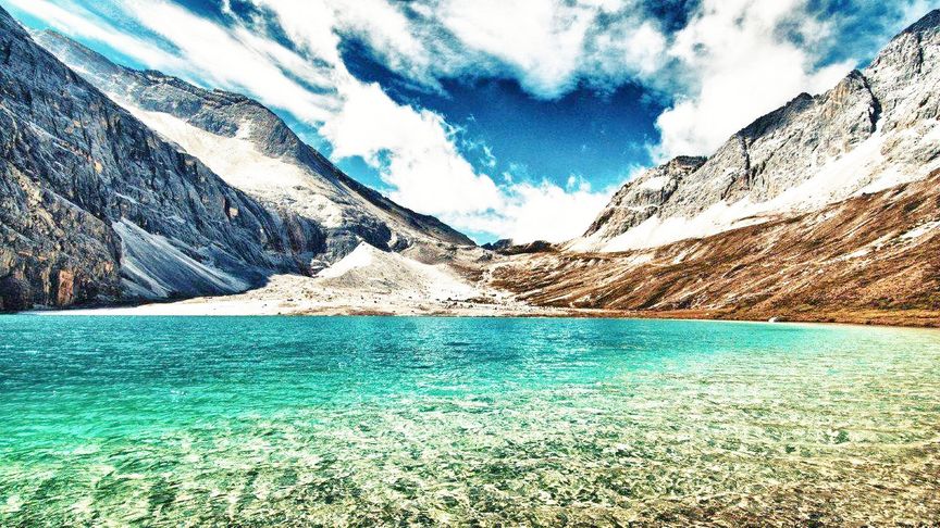 当一些景点变成“网红”后,会有什么变化?看看稻城亚丁就知道了