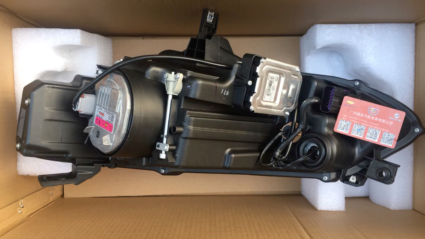 上汽通用别克一代神车新英朗,右前疝气大灯总成,原厂4S维修服务站,...