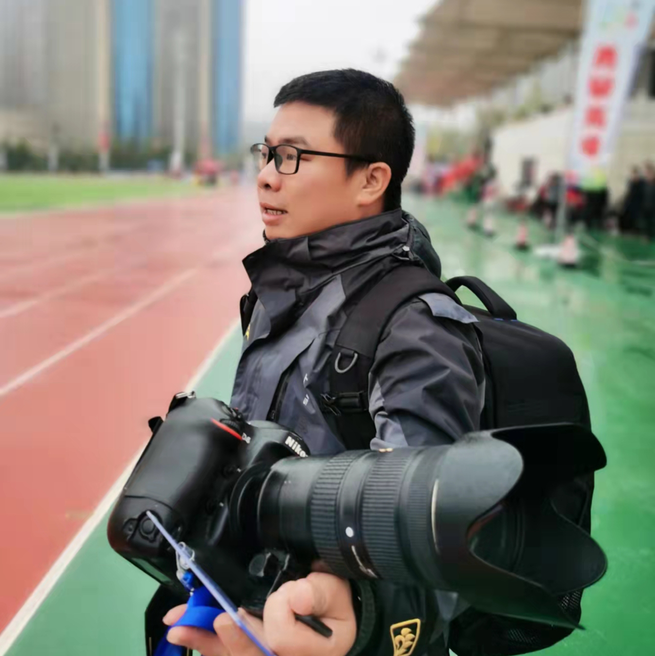 纪实摄影师刘新山 