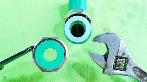 水电技术扫盲:这才是缠生料带的正确方法,很多人连顺序都搞错了