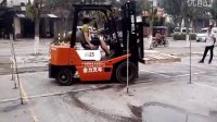 广州番禺学叉车,学员叉车考试现场直播