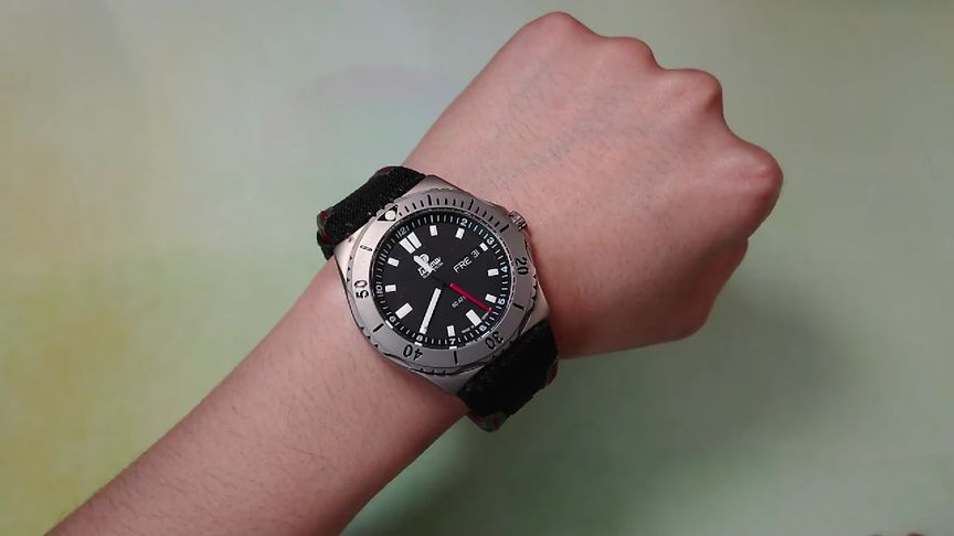 秒杀apple watch?是男人就应该佩戴这种机械手表!还不到一万