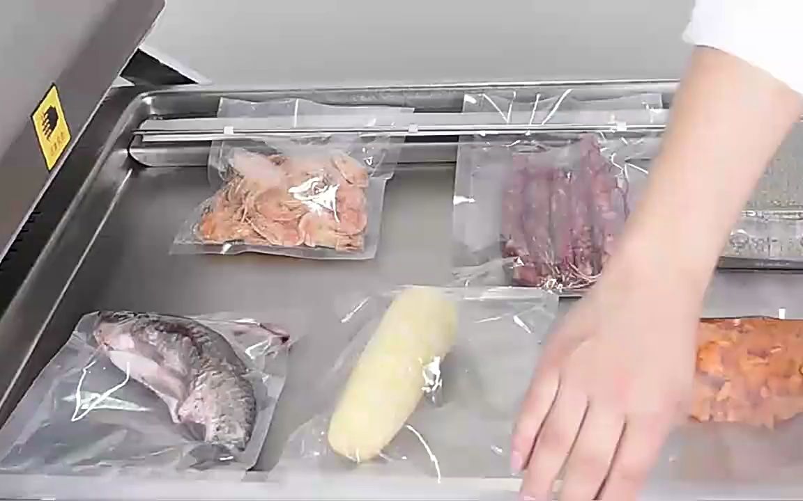 食品抽真空包装设备 电动真空封口机不挑袋子,网纹袋和平纹袋都可以...