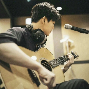 流落凡间一粒尘 