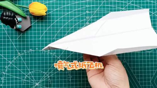A4教你折火遍全网的喷气式战斗机纸飞机飞得太远了你学废了吗