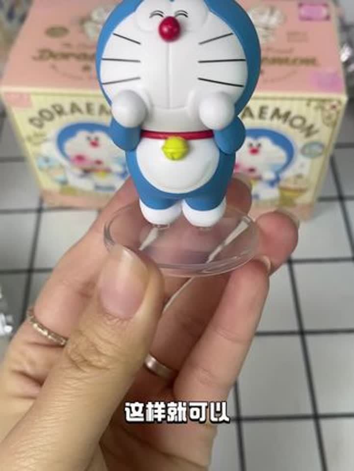来拆哆啦A梦好好吃呀盲盒摆件啦
