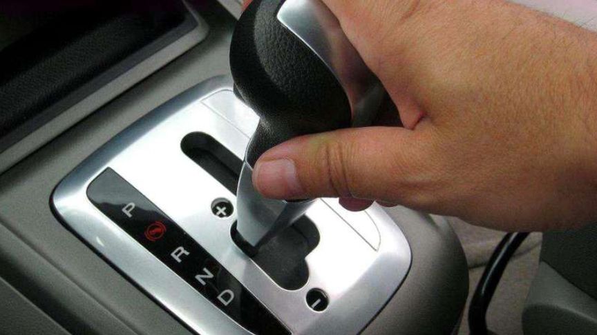 自动挡汽车的“四不准”原则,你学会了吗?否则容易损坏变速箱