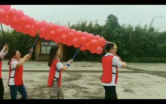 ...制作出我们心中最完美且创意十足的泡泡龙,上演一场精彩的龙腾盛世